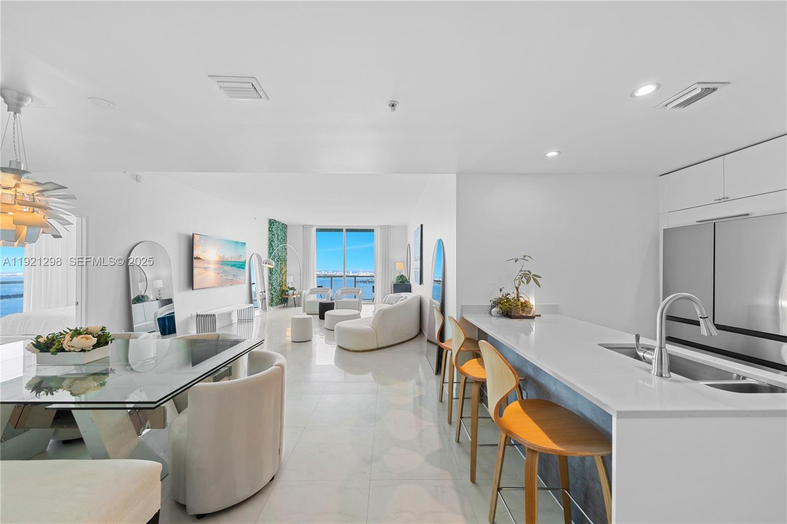 1900 N Bayshore Dr #PH 4902, Miami, FL 33132 | MLS# A11921298 | Houzeo